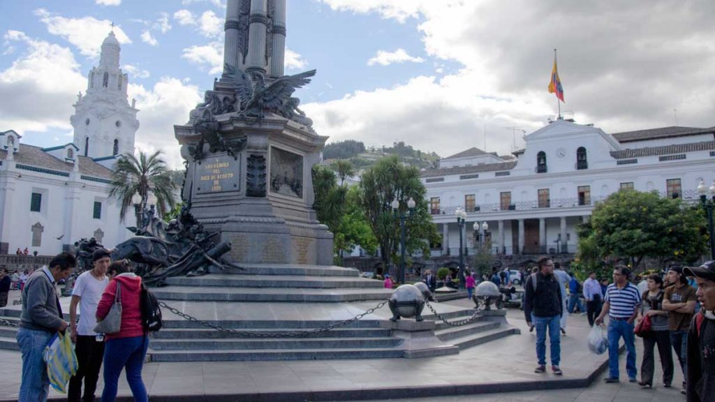 The First Cry for Freedom: A Story of Ecuadorian Independence